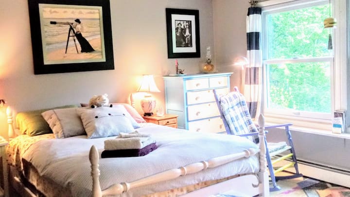 Superb Village Location! Sweet Room/private Bath - Gardiner, NY