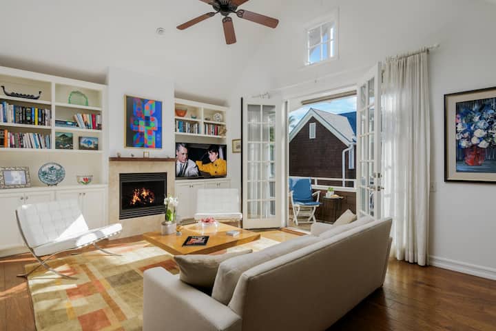 Beautiful Downtown Townhome With Air Conditioning - Santa Barbara, CA