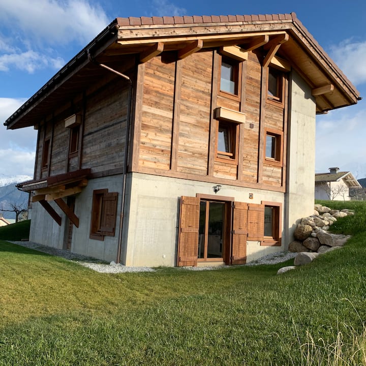 T3 De 49m2 En Rez-de-jardin D’un Chalet Individuel - Cordon