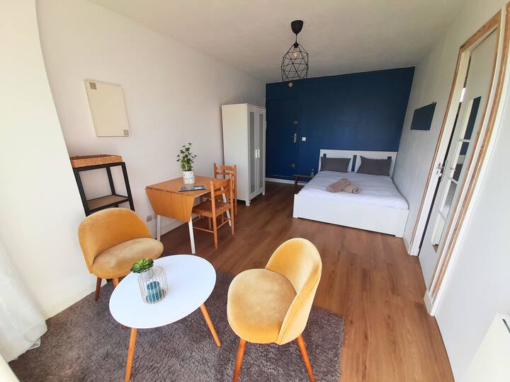 Appartement T1 Cosy - Terrasse - Parking Gratuit - Montpellier
