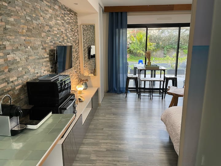 Le Gîte De Théa - Arromanches-les-Bains