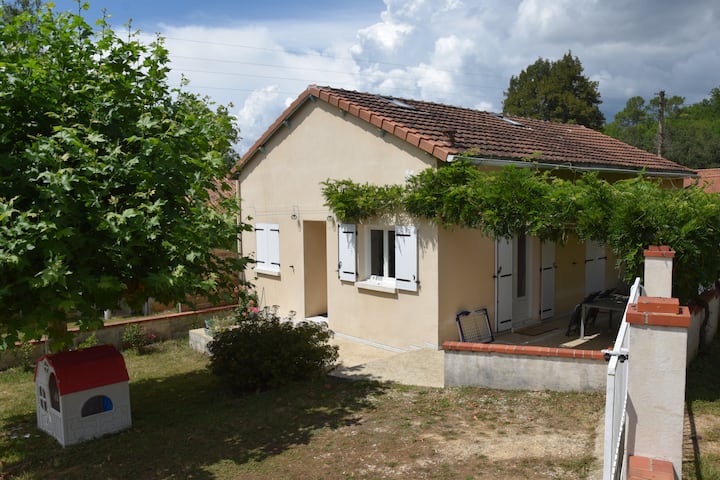 Gîte De La Noix Qui Roule Près De Brantôme. - Brantôme