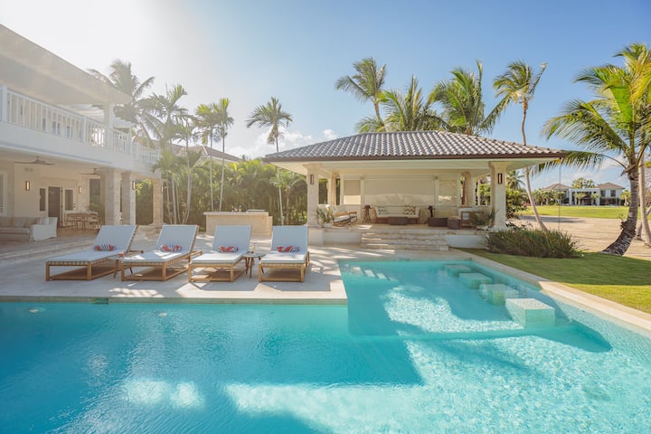 Beautiful Villa Walking Distance To The Beach! - Punta Cana