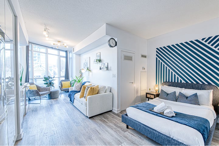 Beautiful Condo Downtown Toronto - Toronto