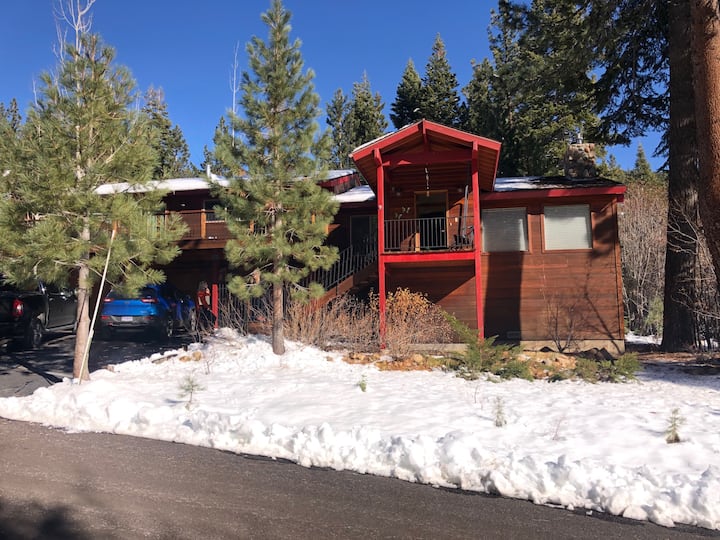 Quiet And Peaceful With Hot Tub And Deck - Incline Village