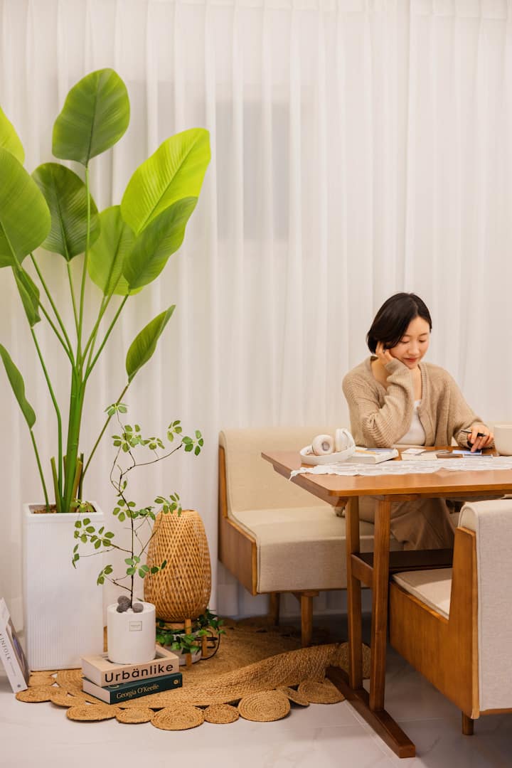 New! 홍대10분/신촌6분/세브란스/공항직행버스/단독주택/올리모델링/방3개/침대4개 - Seoul