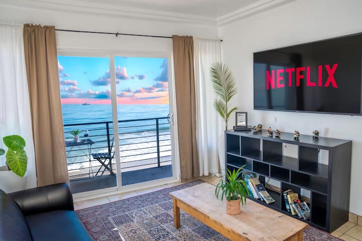 Seaside Serenity: Cozy Beachfront 1 Bdr Apt - Tijuana
