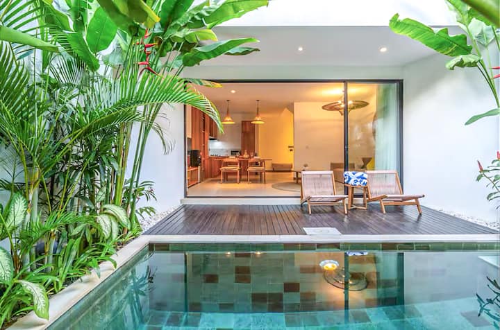 Paradise Found: Ideal Location With Private Pool - クタ