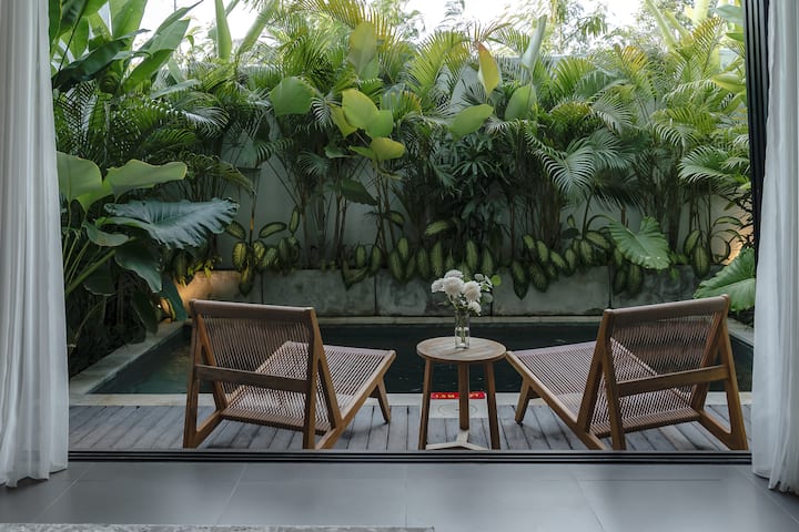 Bali Dreamscape: Umalas Villa Featuring A Pool - Bali