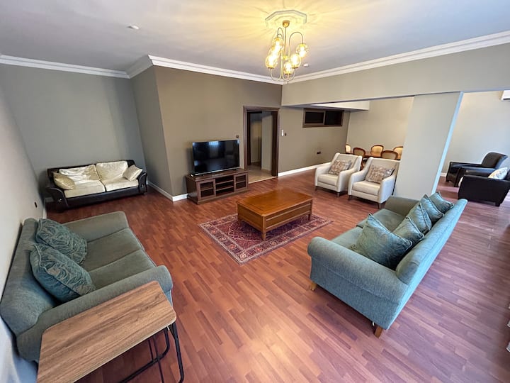 ŞEhir Merkezinde 3 Yatak Odalı Apartman Dairesi - Trabzon