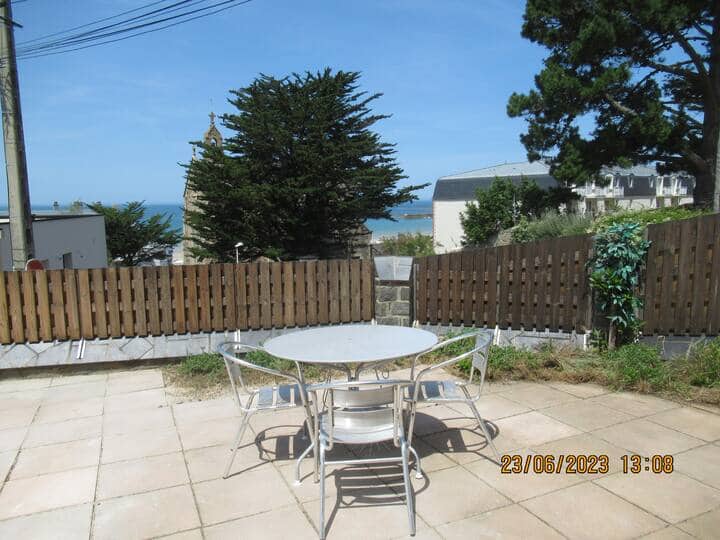 Appartement Avec Vue Sur Mer Et Terrasse - Pléneuf-Val-André