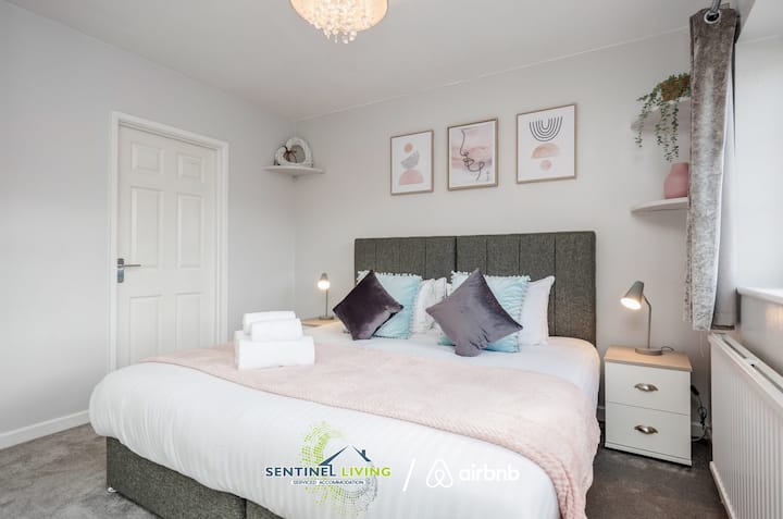 Holiday Stay | Free Wi-fi | Garden - Bracknell