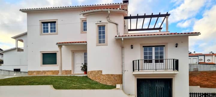 Casa Lu
Your Home Away From Home - Caldas da Rainha