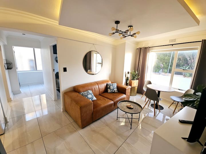 Kings Rd | 2br | 2 Mins To Beach & Bars - Ciudad del Cabo