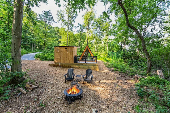 Luxury A-frame Tiny Retreat - W Sauna & Hot Tub! - Pennsylvania