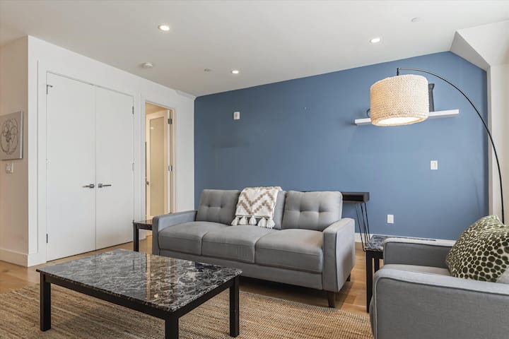 1 Bed 1 Bath Flat At M1875 - San Francisco, CA