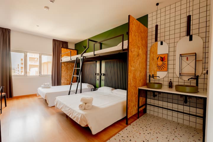 Habitación Familiar 6 Huéspedes Con Baño Privado - Bargas