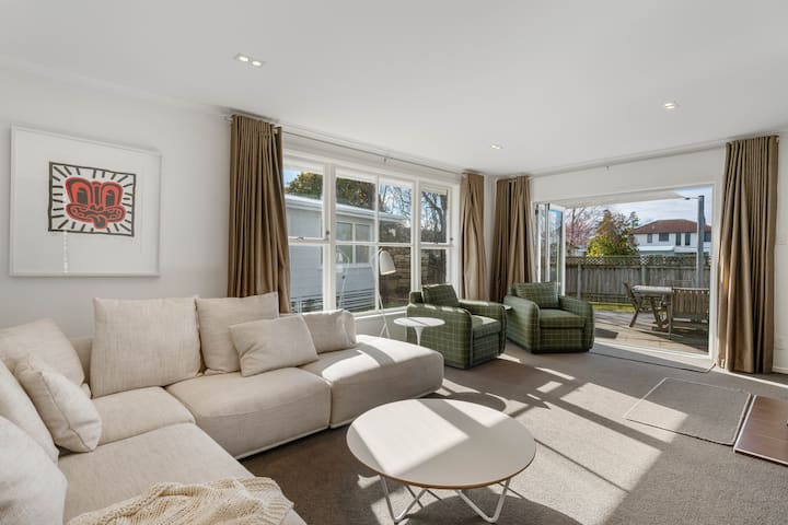 Boats And Brews With Wi-fi - 5 Minute Walk To Lake - 陶波