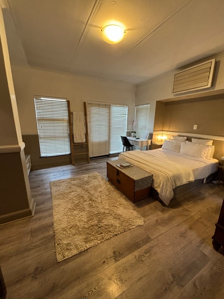 Spacious Room In Pretoria East - Pretoria