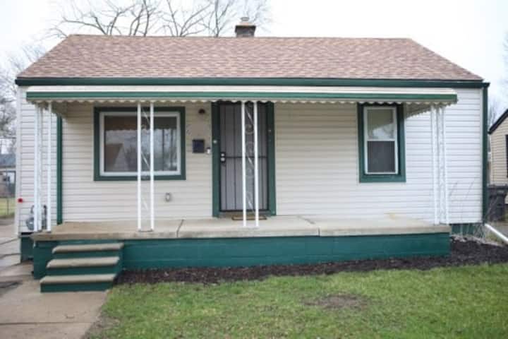 2cozy - Dearborn, MI