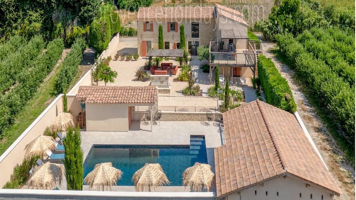 Mas Provence 20 Pers Haut De Gamme - France