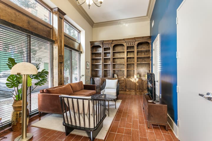 2br Downtown Gem – Walk To Fq & Bourbon St. - New Orleans, LA