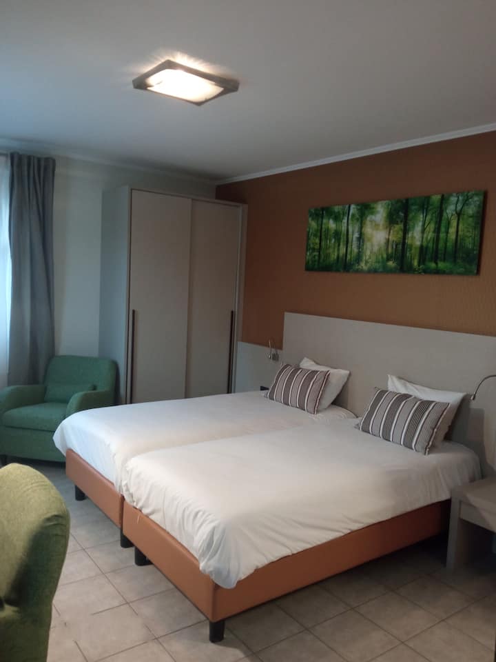 Room 3 - Luxembourg