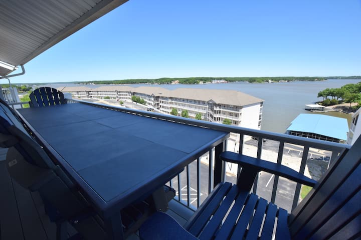 Heart Of The Lake! Zero Entry Pool. View For Miles - Osage Beach, MO