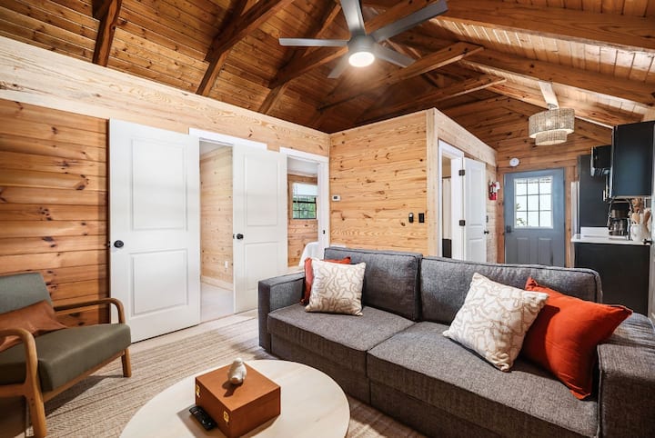 Fox Den Cabin A Cozy Lake Nook For Fall Family Fun - Dale Hollow Reservoir, TN