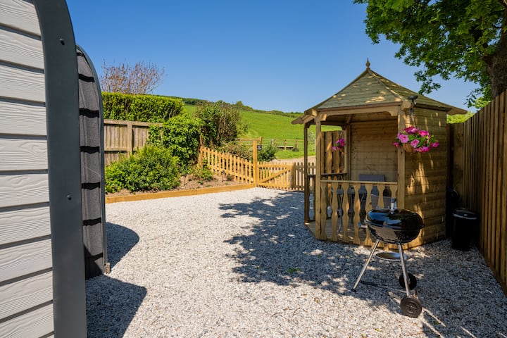 Cool Stay Nr Croyde/hot Tub/dogs Ok/walk To Pubs - Croyde