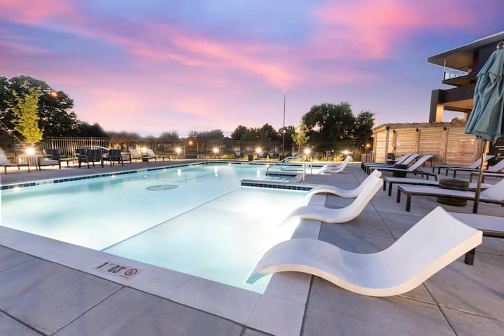 Ayash | Downtown Indy Near Mass Ave/murat Theater - University Heights – Indianapolis
