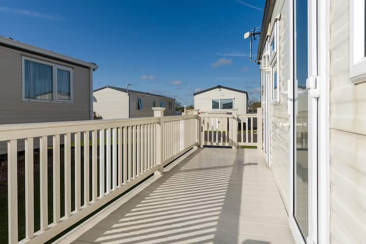 Large 6 Berth Caravan| Golden Palm - Chapel Saint Leonards
