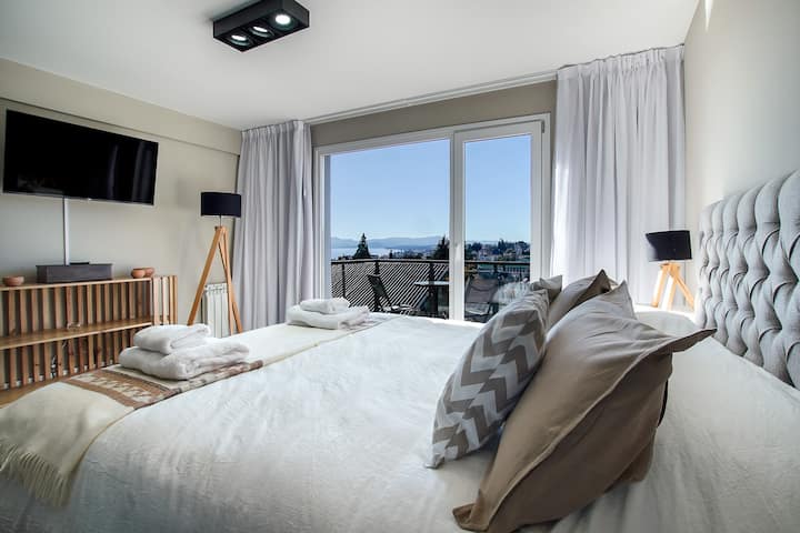 Balcón Al Lago Estudio Centro Bariloche C/ Cochera - San Carlos de Bariloche