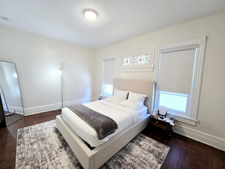 Minimalist Living Stays - Buffalo, NY