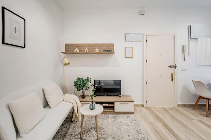 Cozy Apartment In Lavapiés - Madrid