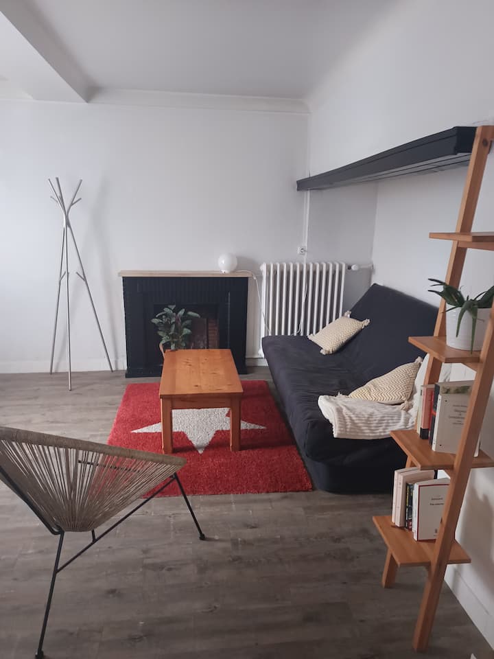 Maison En Pierre Avec Cour - Bretteville-sur-Odon