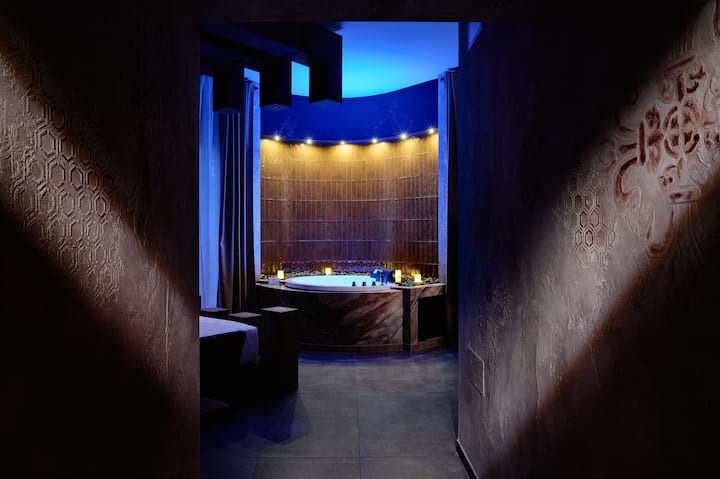 Mamaco | Room With Hot Tub And Balcony In Rome - Lazio