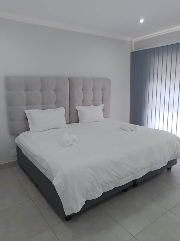 Spacious Standard Suite - Sasolburg