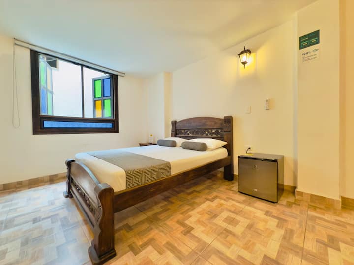 2 Pax Santiago Dc Hotel - Cali