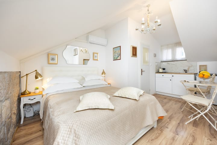 Central,cozy,perfect For Two No2 - Split