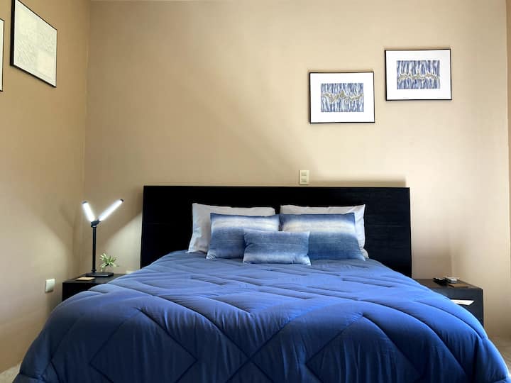 Cómoda Habitación Con Baño Privado Y Tv, Al Norte - Saltillo