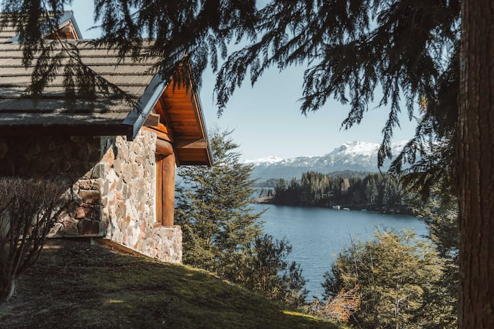 Cabaña De Estilo Rústico Para 5/6 Personas. - Villa La Angostura