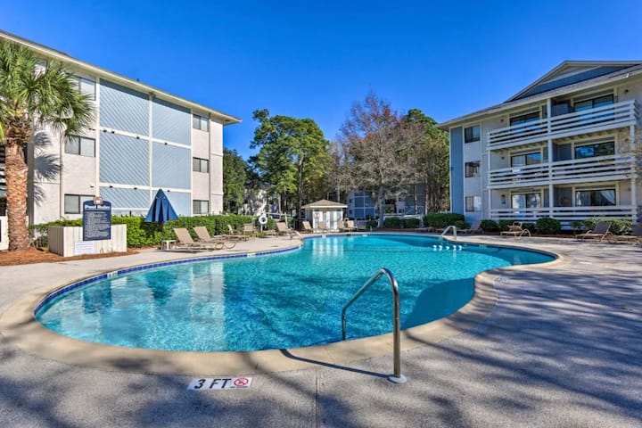 Hhi
 Retreat - Grill, Swim, Golf - Hilton Head Island, SC