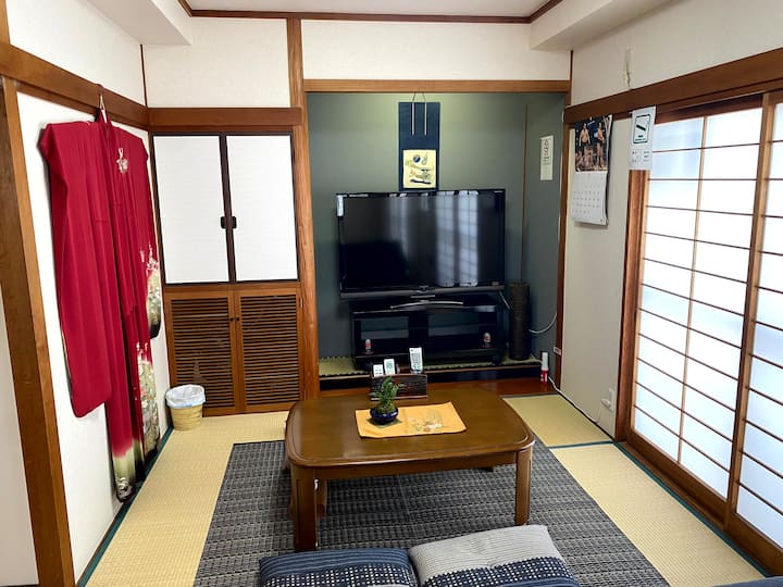 地下鉄西新駅徒歩3分!博多・天神まで乗換なし!福岡名物西新商店街!寅やhotel にいらっしゃい! - Fukuoka