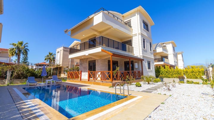 Sunshine Villalar:villa Adriana - Belek