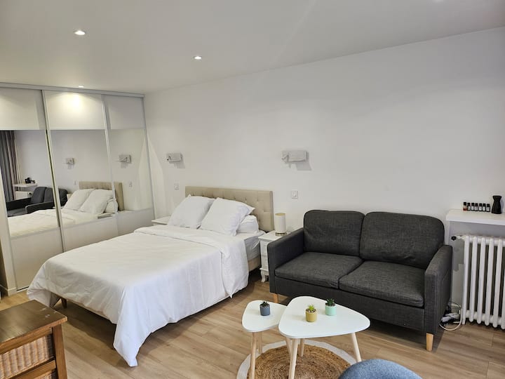 Charmful Modern Studio - Le Kremlin-Bicêtre