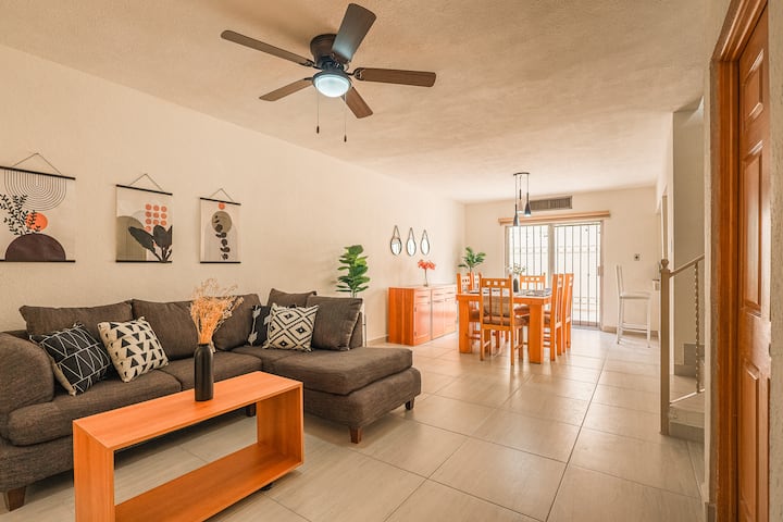 Casa Aurora | 4br 2.5ba | 1st Flr Master+workspace - Torreón