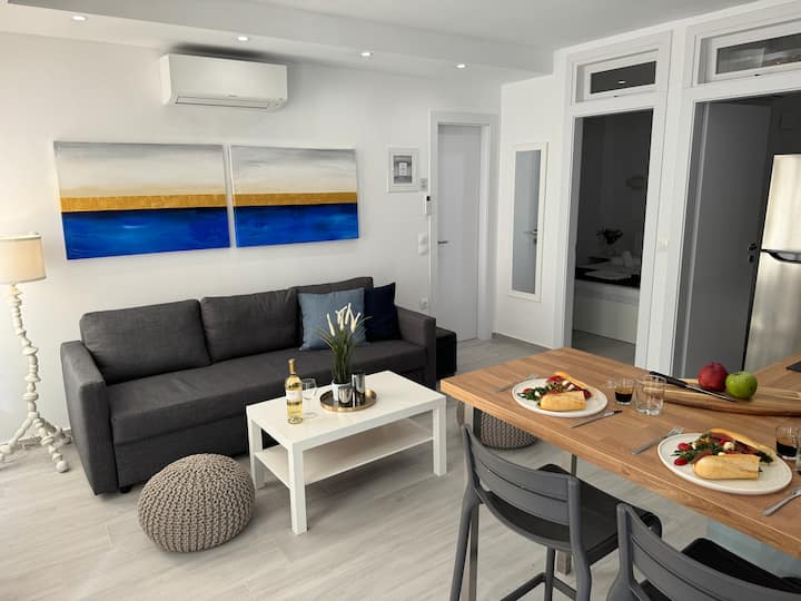 Central Suites Aegina 3 - Эгина