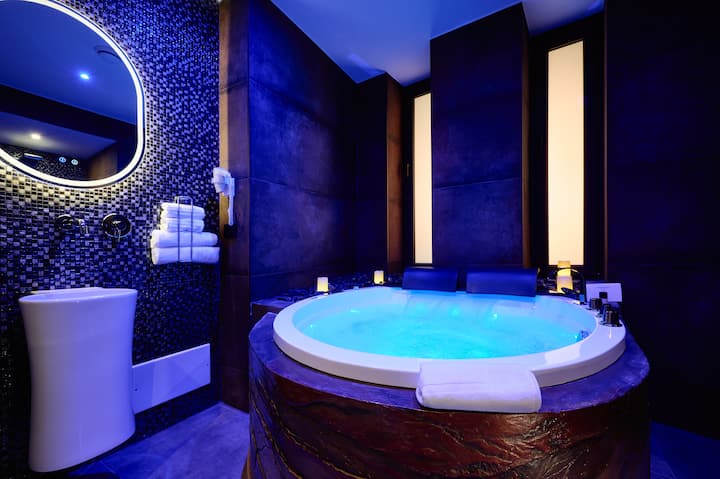 Mamaco | Biggie Room With Jacuzzi - Rome