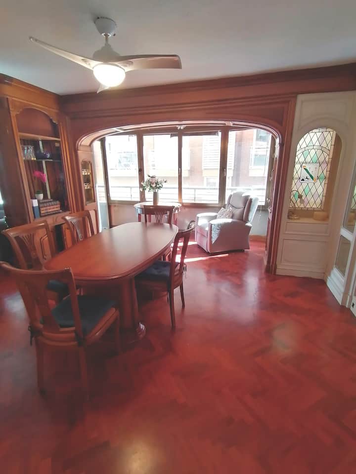 Bel Appartement Typique En Centre-ville - Alicante